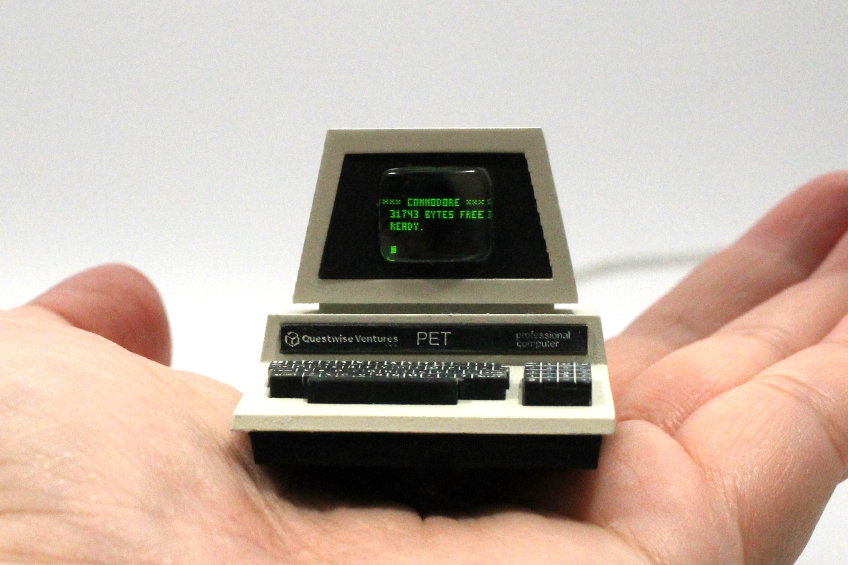 Mini PET Prompt: Tribute to the Classic Commodore – Questwise Ventures